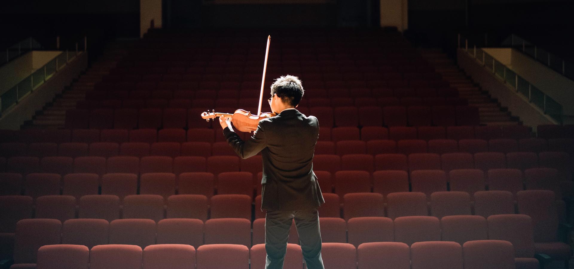 Living the Dream: Tips to Become a Professional Artist or Musician ...
